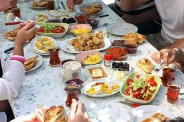 Tips Makan Sahur Agar Tetap Sehat dan Bugar di Bulan Ramadan ...